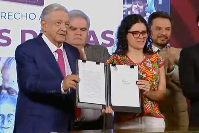 Amlo Firma El Decreto Con El Que Se Crea El Fondo De Pensiones Para El